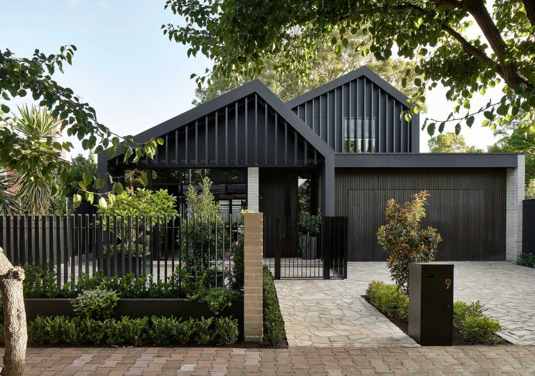 Seeonee Bushfire Refuge – Das Studio