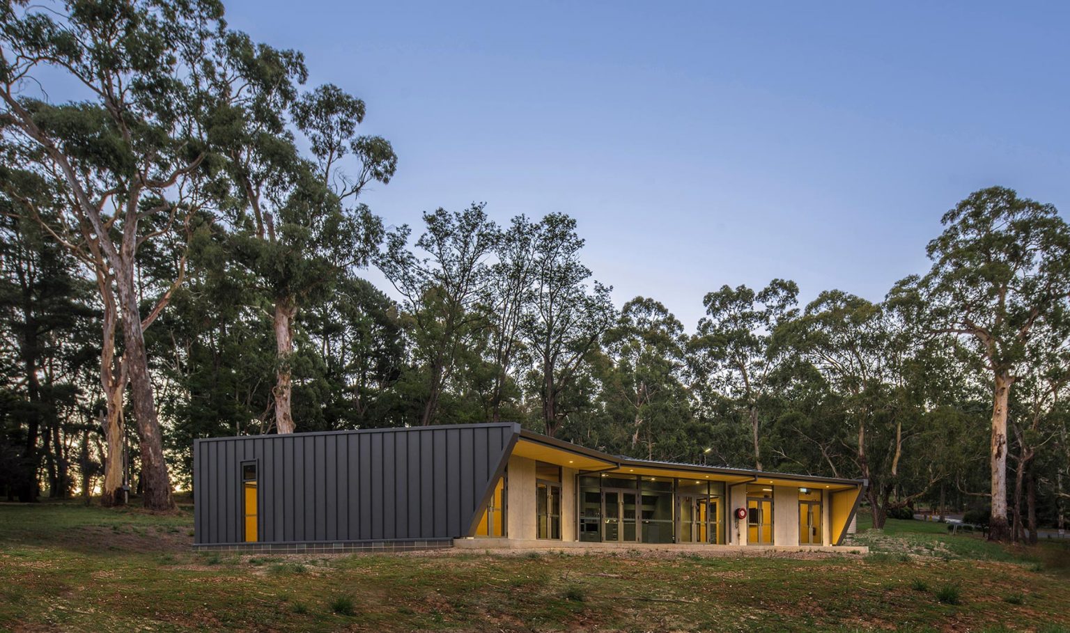 Seeonee Bushfire Refuge and Activity Centre, Piccadilly